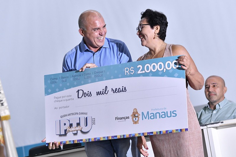 Notícias | Prefeito David Almeida realiza entrega dos cheques ...