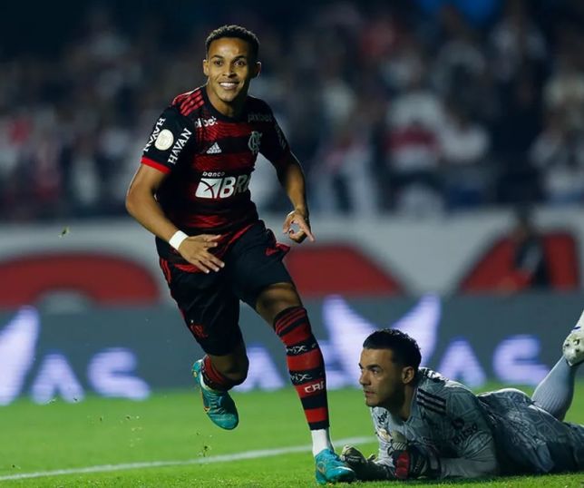 Notícias | West Ham faz proposta por Lázaro, do Flamengo | Portal do ... Notícias | West Ham faz proposta por Lázaro, do Flamengo | Portal do ...