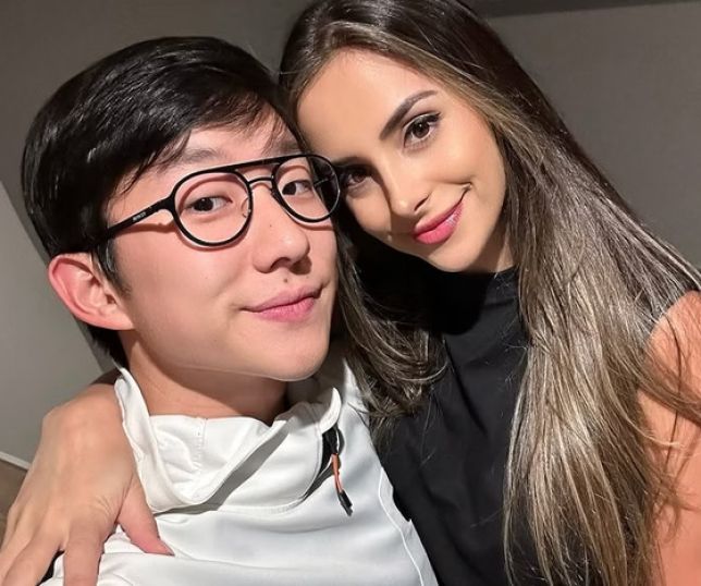Notícias | Pyong Lee aparece com a namorada pela primeira vez e se declara | Portal do Zacarias ...