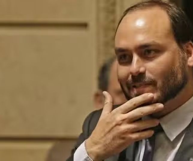 Notícias | Abin paralela: Carlos Bolsonaro diz que indiciamento pela Policia Federal de Lula é ...