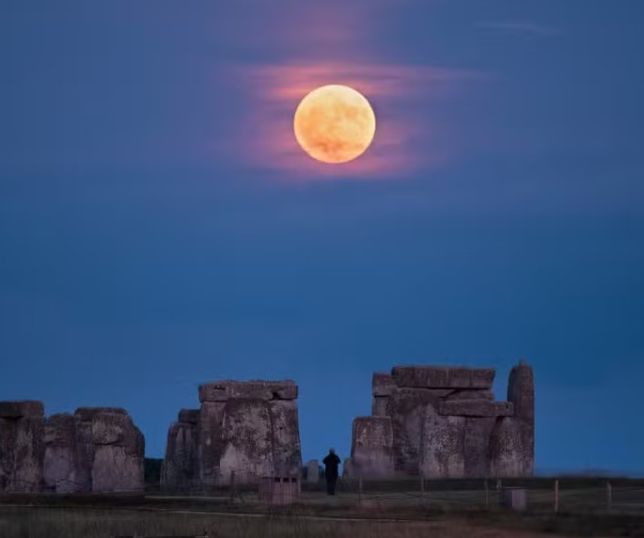Notícias | Fotógrafa inglesa registra rara 'Lua de Morango' em ...